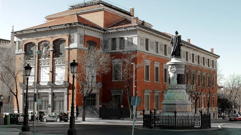 Consulta en Twitter: la RAE contra el lenguaje inclusivo con "e"