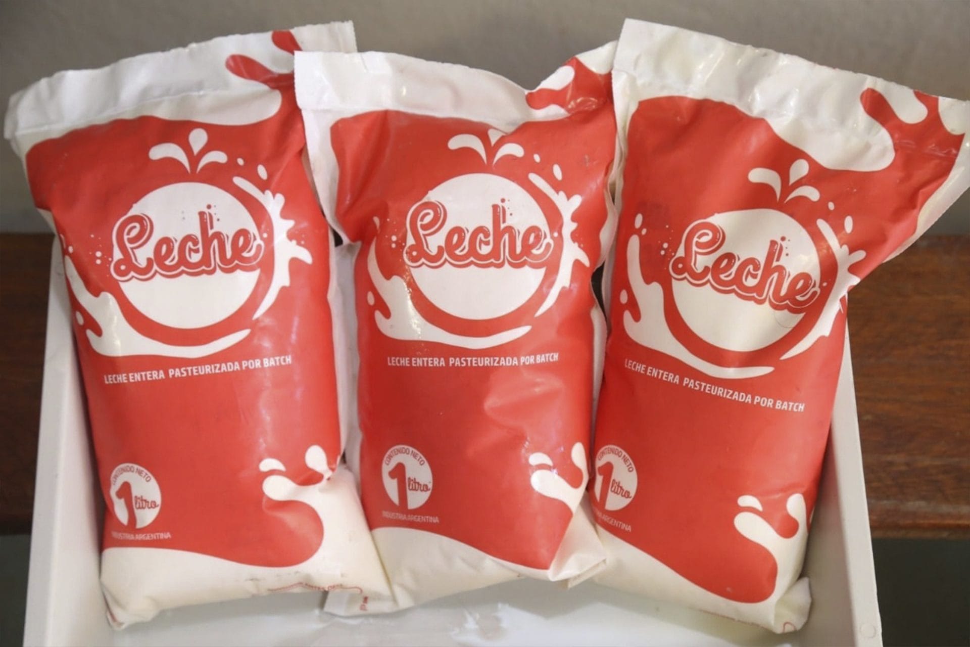 Escuela Agrotécnica de Villaguay produce leche en sachets