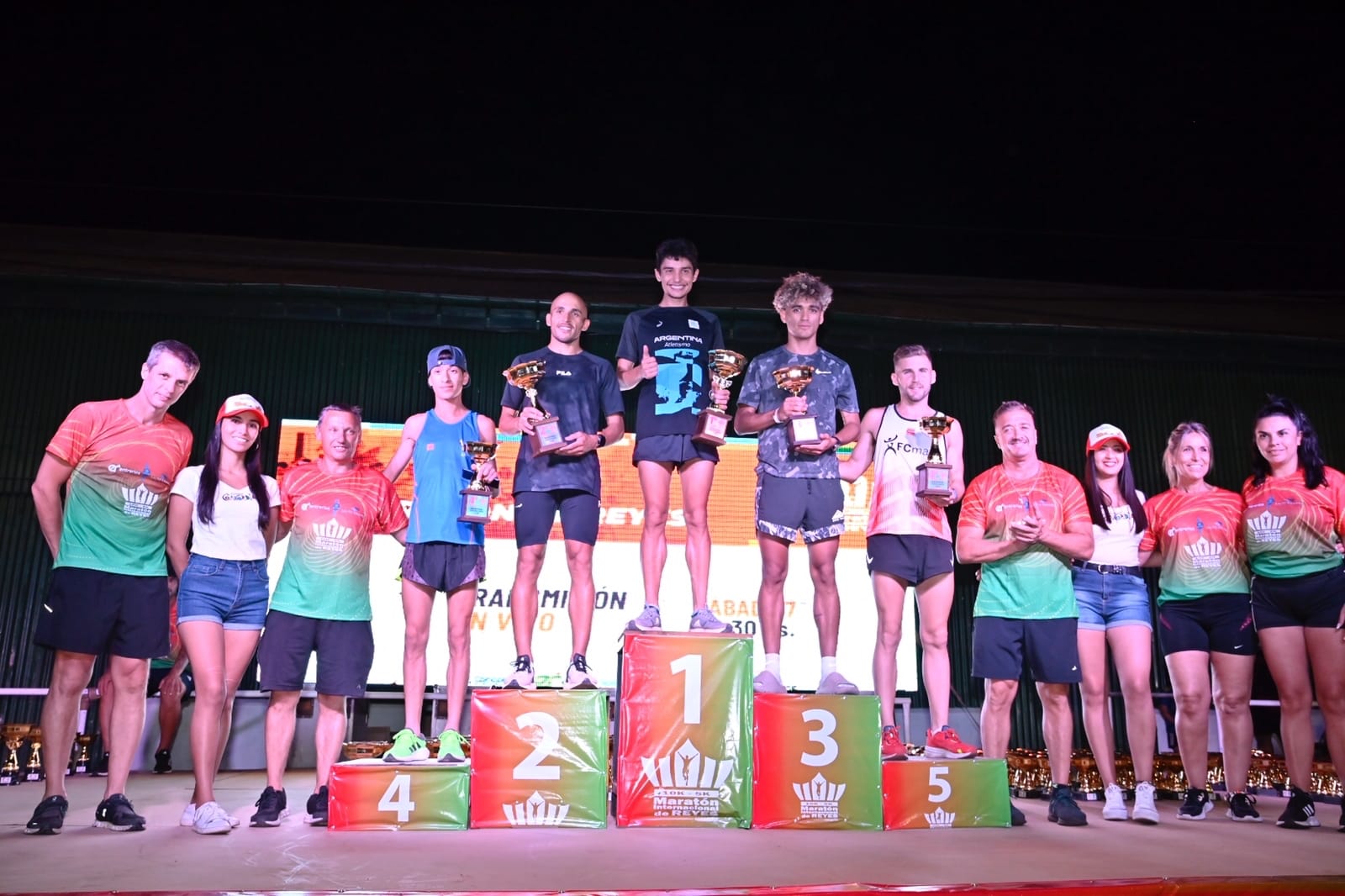 Ignacio Erario y Chiara Mainetti ganaron el Maratón de Reyes